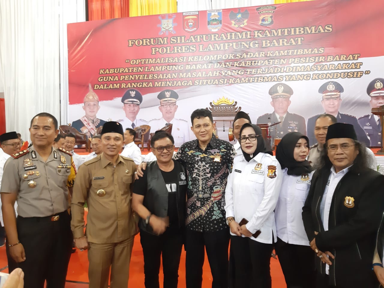 Pokdar Kamtibmas Bantu Kepolisian Lewat Kearifan Lokal - Saungberita.com