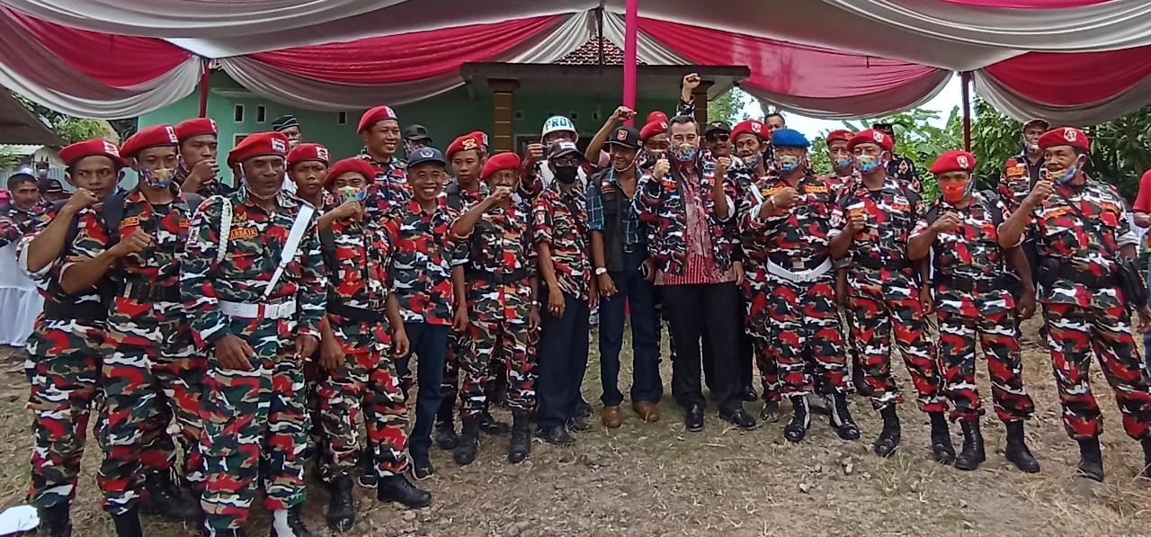 Siap Menangkan Dermawan, Laskar Merah Putih Kabupaten Pesawaran ... Siap Menangkan Dermawan, Laskar Merah Putih Kabupaten Pesawaran ...